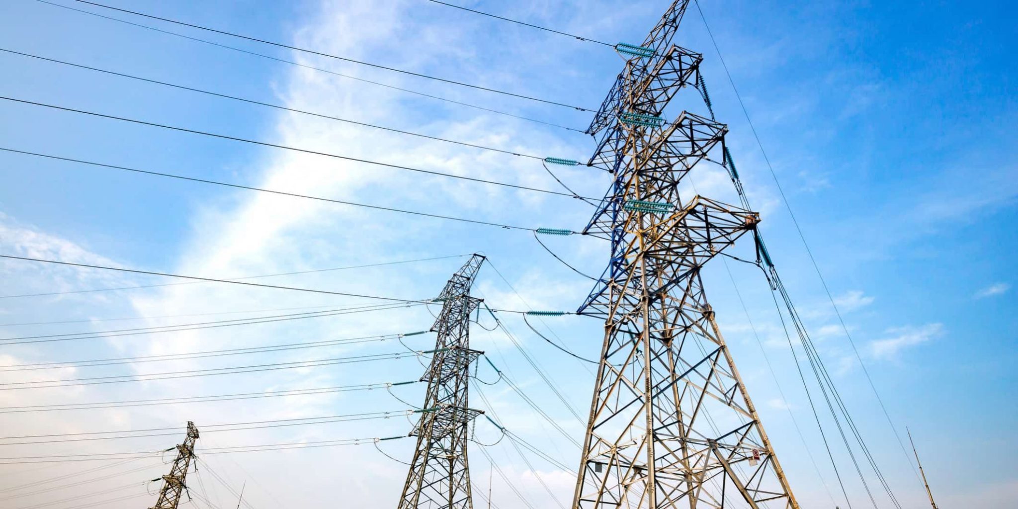 Overhead-Line-Service-2120×1060 | Newmar Powering the Network